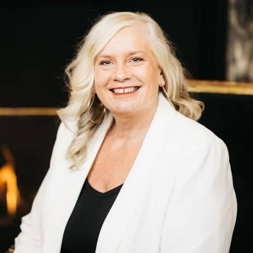 Alison Edgar MBE | Responsabilité du leadership et conduite du changement